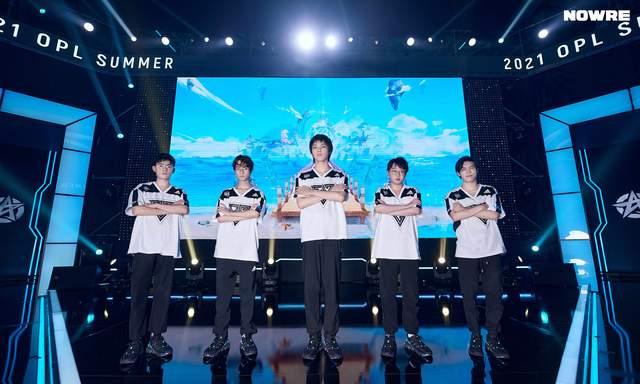 电竞选手脚下的鞋履，是如何做到「双面飞驰」的？ - 知乎