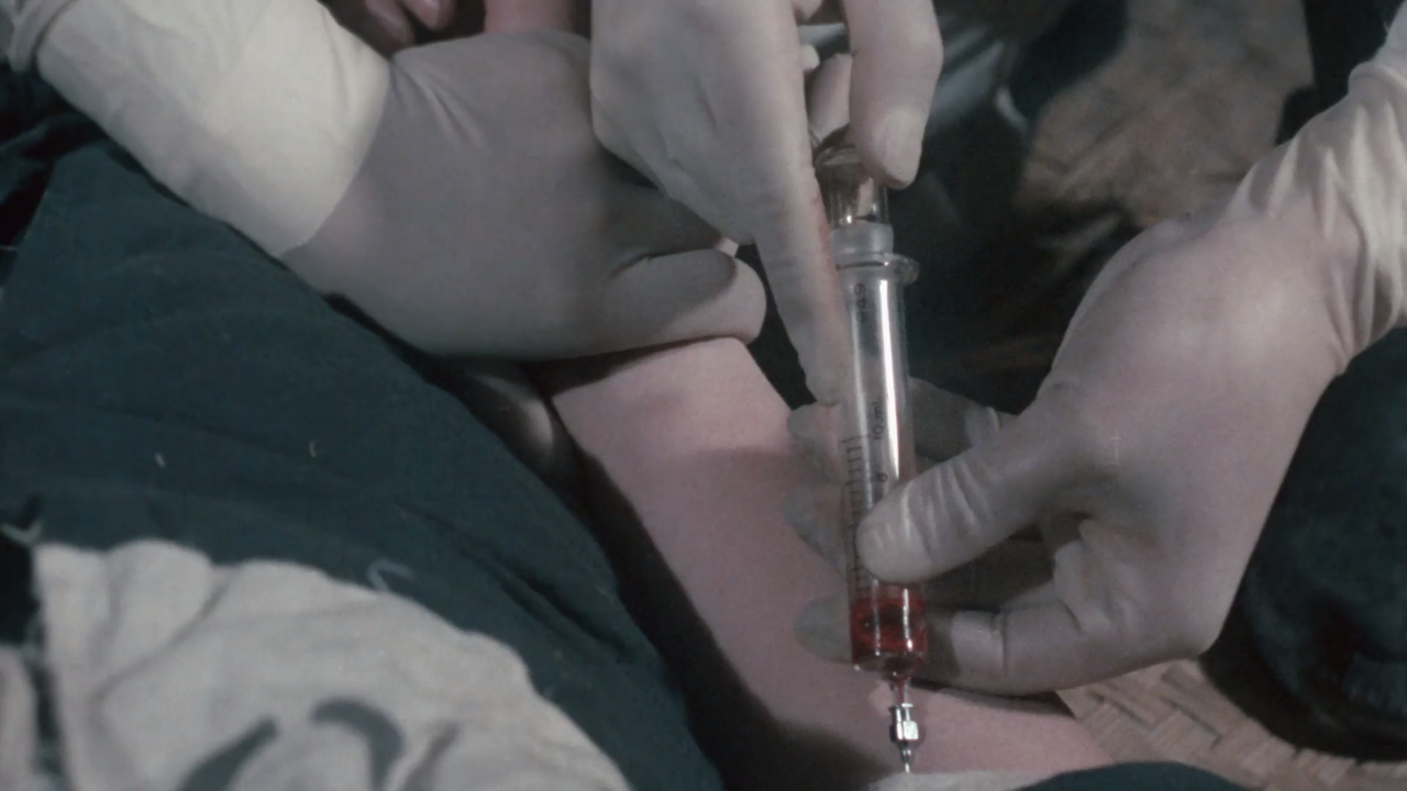 香港重映场场爆满，《黑太阳731》讲了什么故事