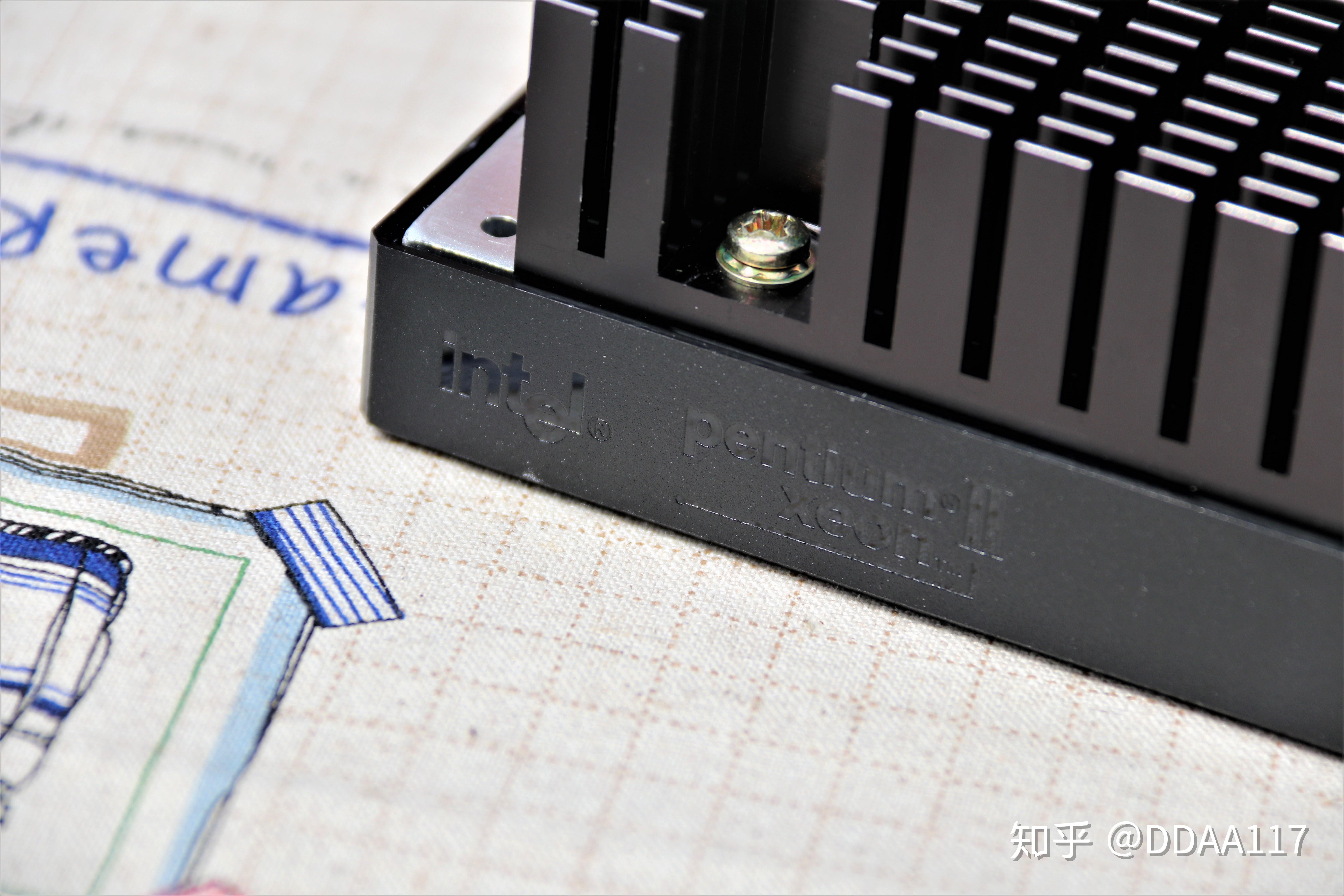 【下血本】英特尔最大处理器：20多年前第一代至强处理器开箱 - 知乎