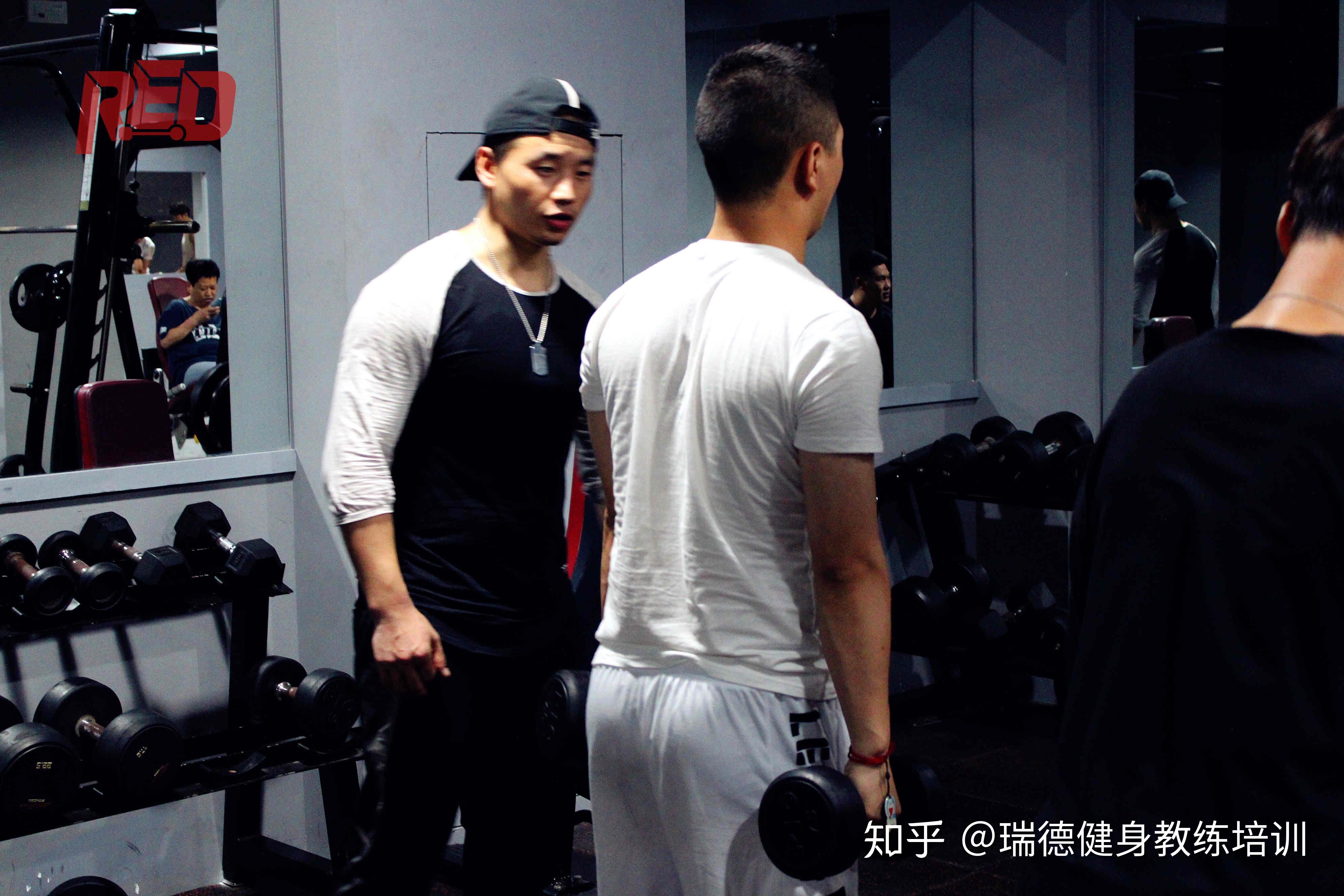 学习健身教练如何选择一所专业健身教练培训学校? 知乎