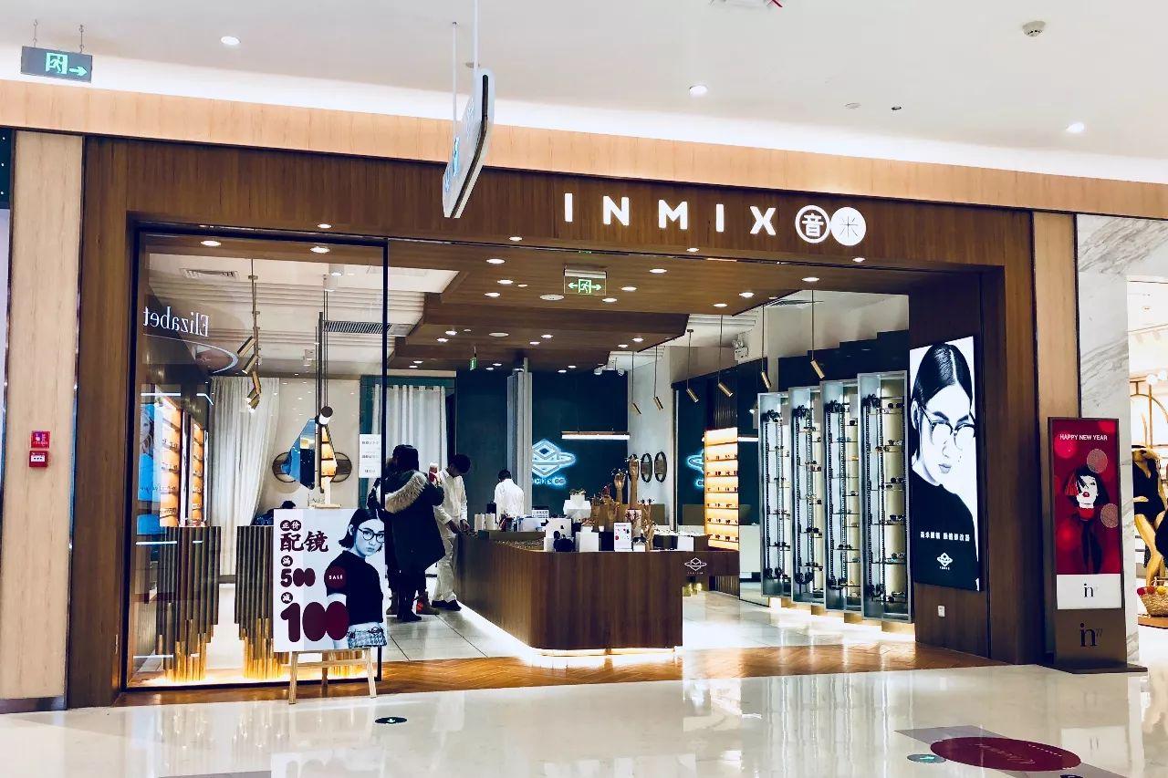 in77 D区很棒，可惜没有把B1、1层近乎完美的设计语言贯穿始终 - 知乎