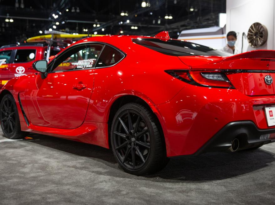 预算35万买跑车？丰田GR86纪念版对比斯巴鲁BRZ - 知乎