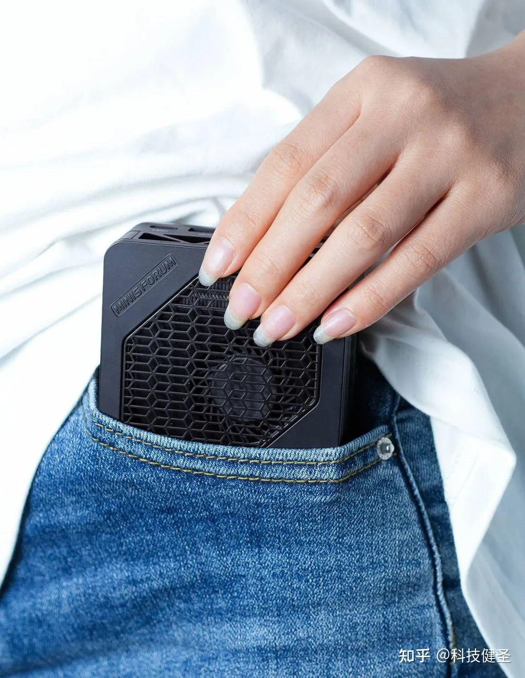 升级锐龙7 7840U！最小最强的迷你主机！铭凡EM680和EM780全面解读！ - 知乎