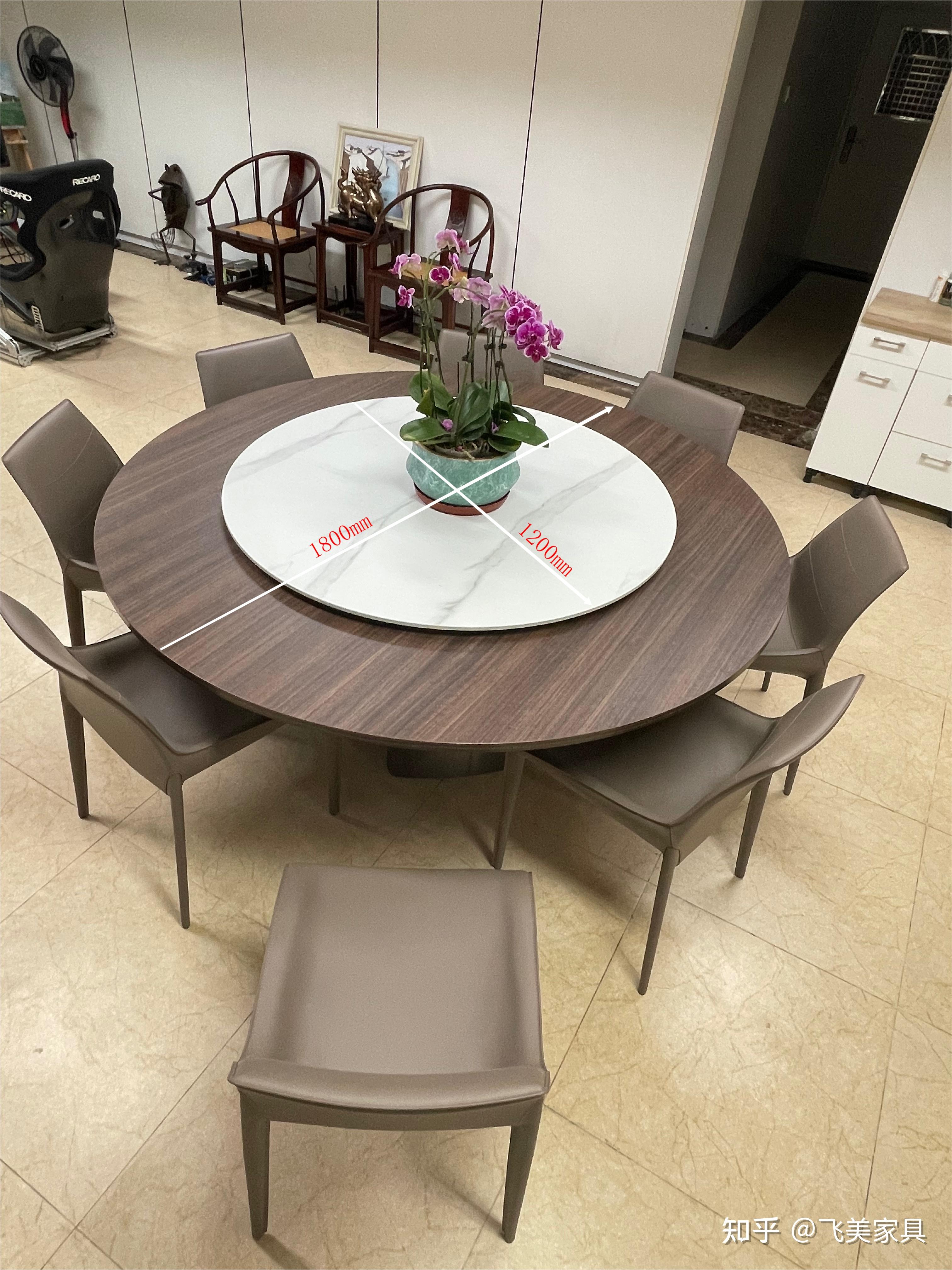 飞美家具|爱格H3041旋转式大圆桌！温馨舒适就餐氛围满满～ - 知乎