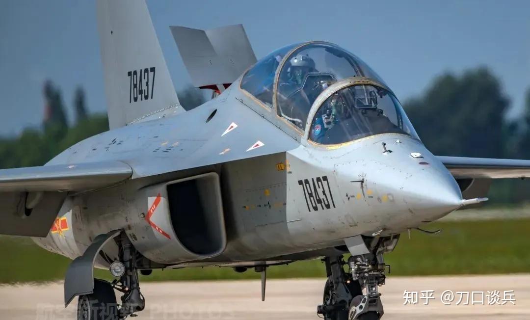 王者中的王者：L-15“猎鹰” — 中国空军最新教练机，前途不可估量 - 知乎
