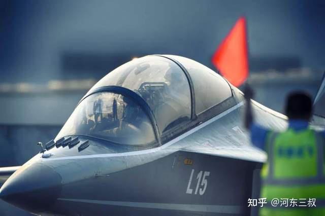 时隔12年，L15再度亮相迪拜航展，或超枭龙成为国产最热销机型 - 知乎