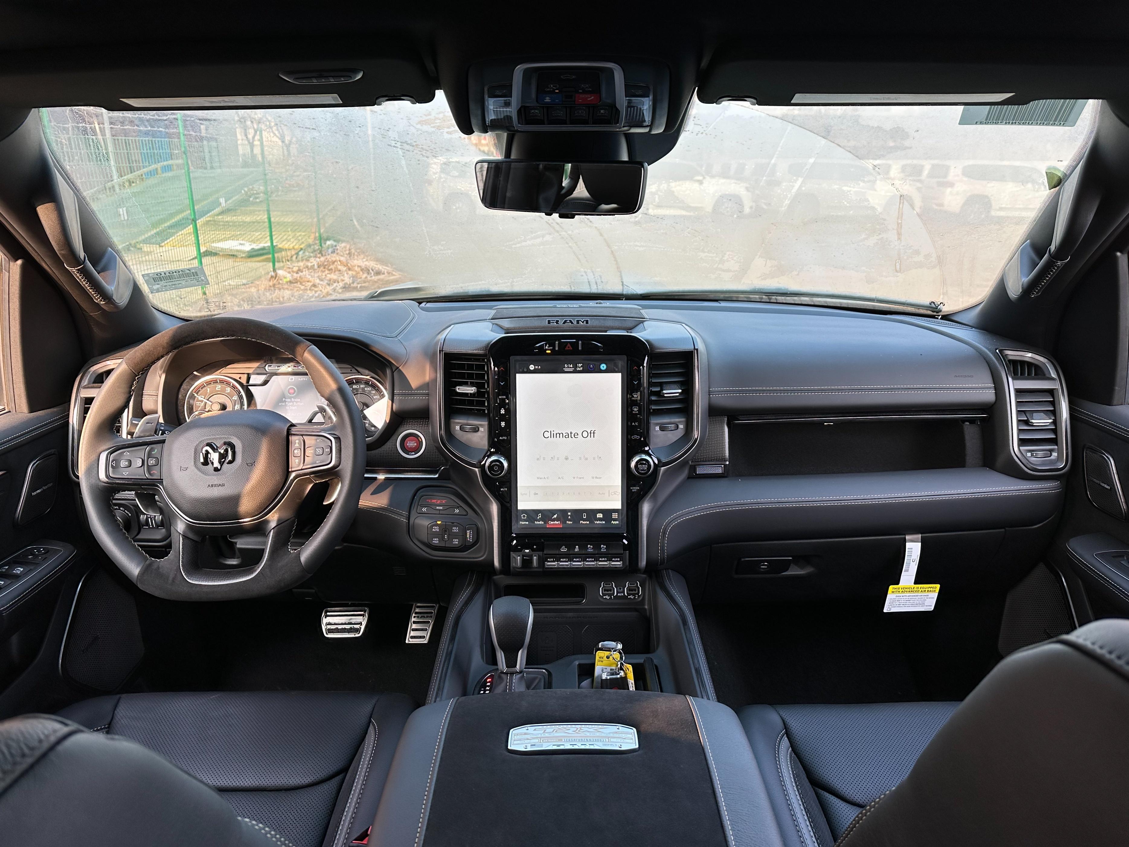 皮卡里的天花板，700多匹的道奇霸王龙提车，猛禽成了弟弟 - 知乎