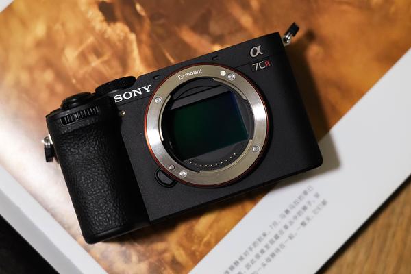 为艺术而生！515克高颜值相机 SONY Alpha 7CR评测 - 知乎