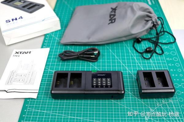 4电同充，单反微单轻松回血！XTAR SN4四槽可拼接相机充电器体验 - 知乎