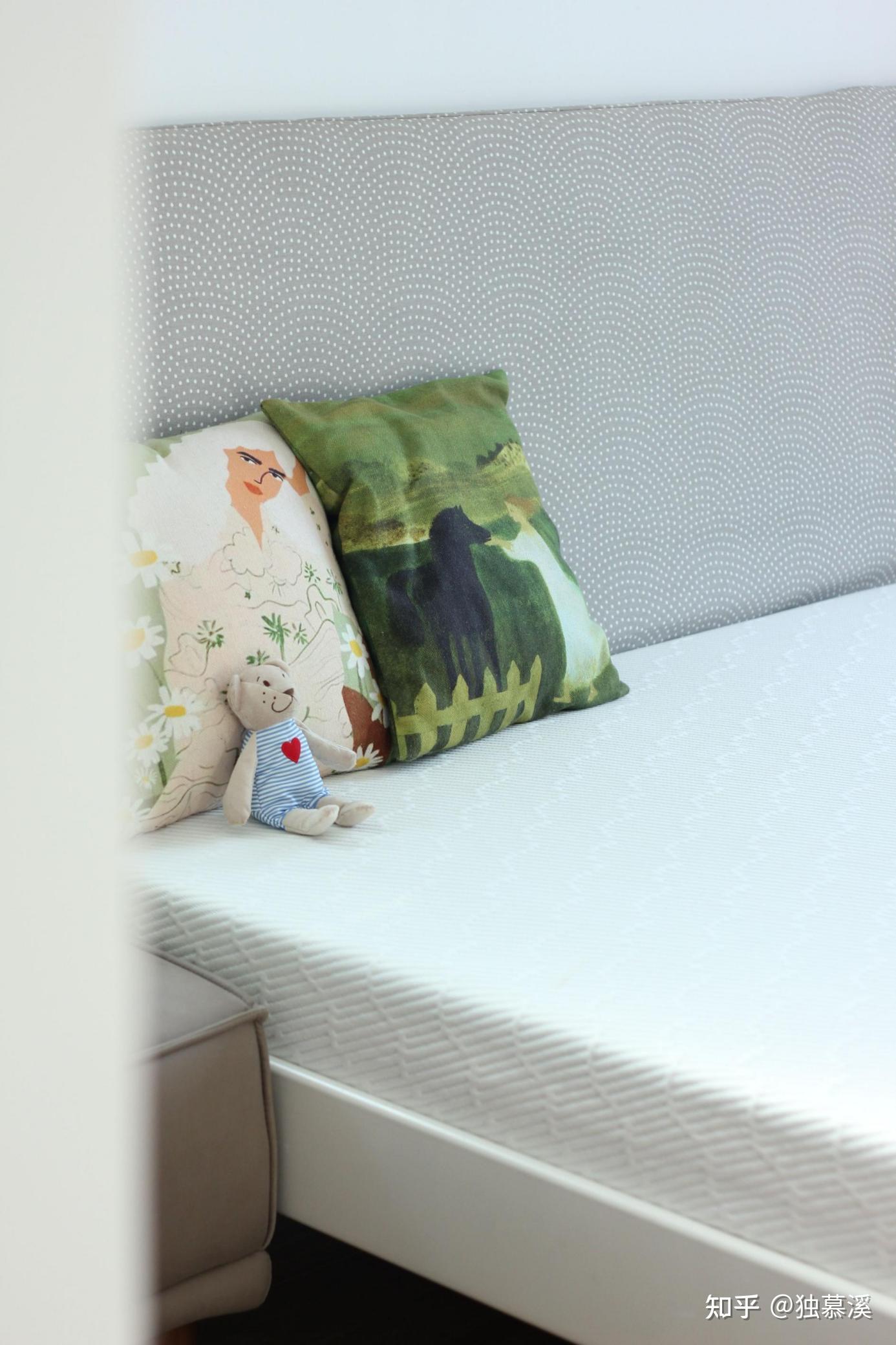 618床垫推荐|预算3000，有哪些靠谱床垫可以选择？白色光年M1真实使用体验！ - 知乎