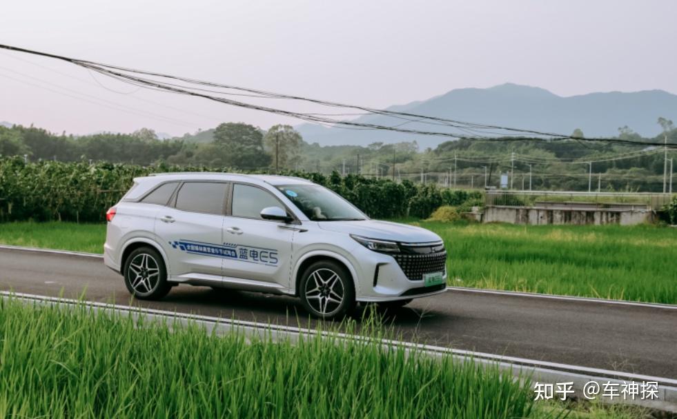 试驾蓝电e5,13万就能买到的硬核中型电混suv,闭眼买! 知乎