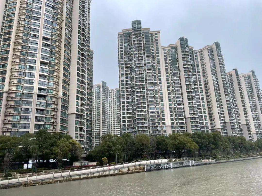 “上海最牛业委会”终结中远两湾城20年物业纷争启示录 - 知乎