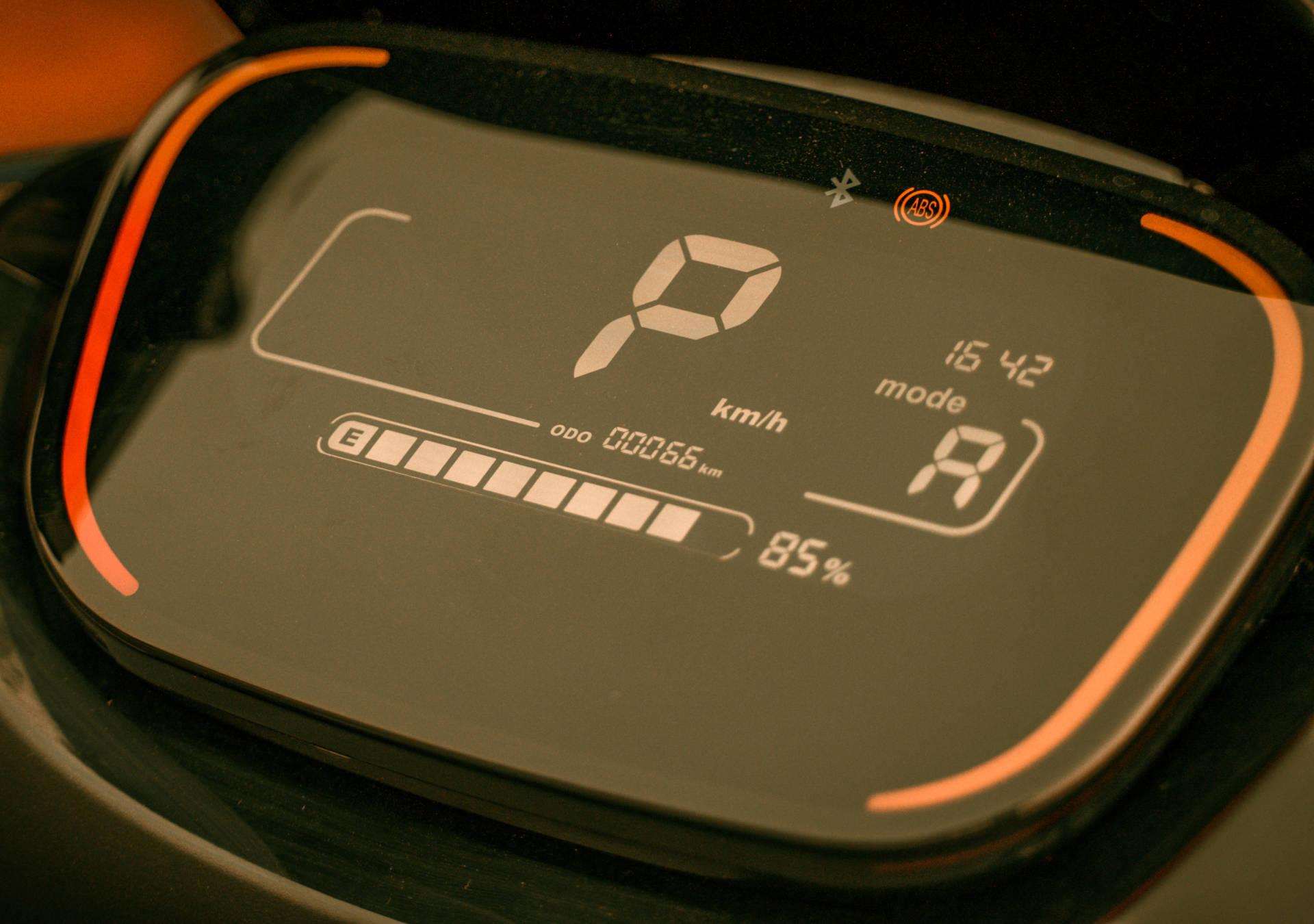 近2.1W的电动摩托车，体验如何？九号E200P MK2测评 - 知乎