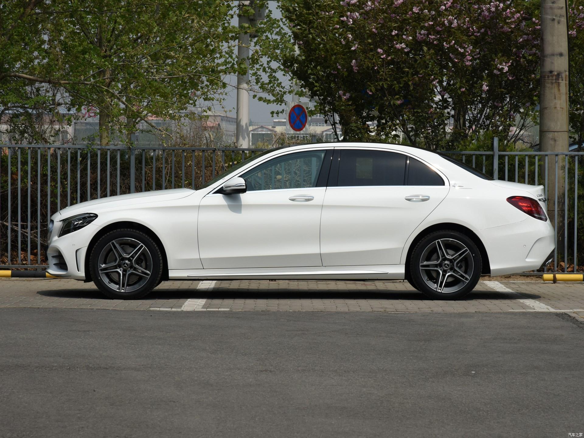 针尖对麦芒！奥迪A4L对比奔驰C 260L - 知乎