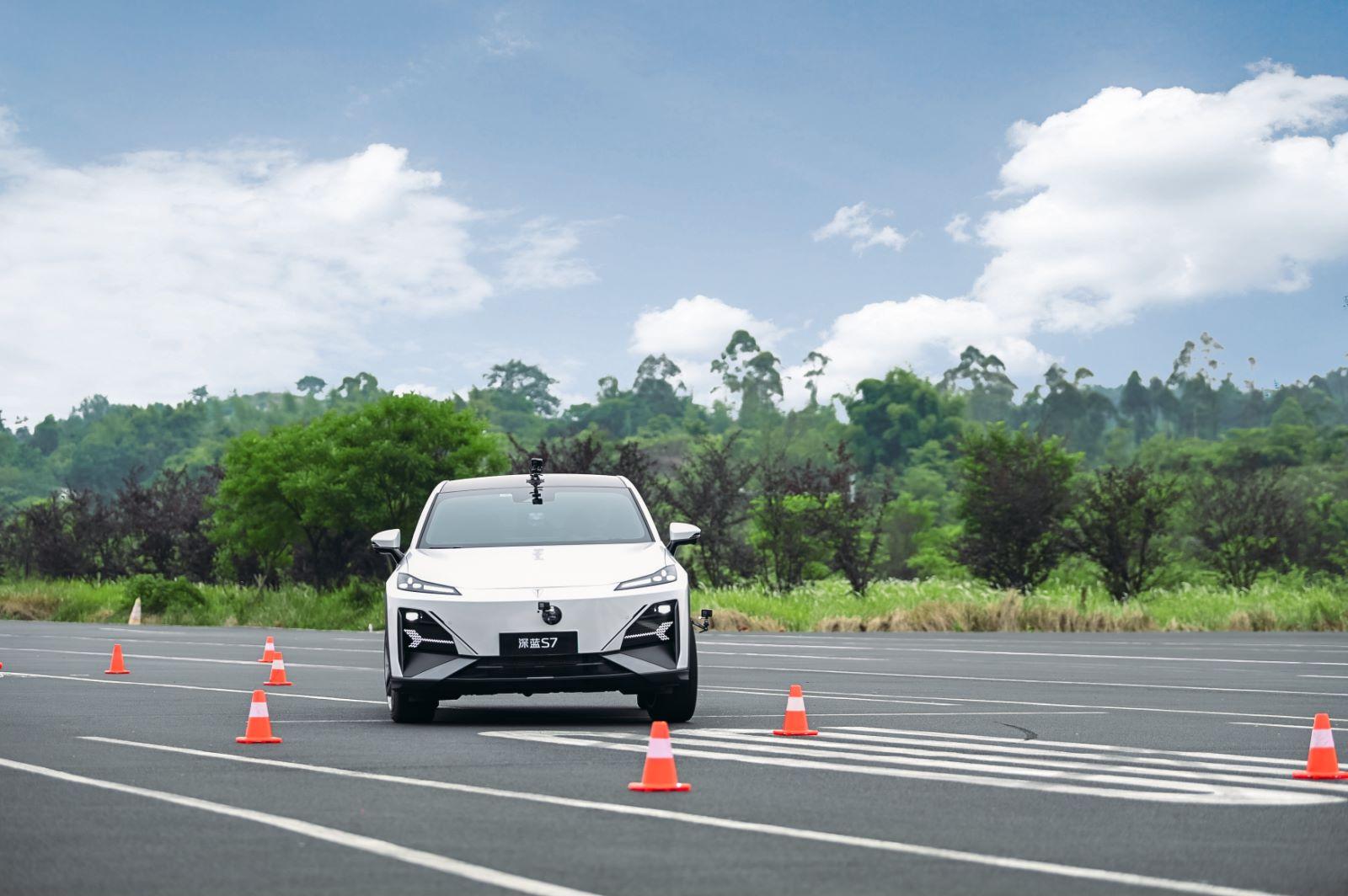 EPA1平台加持 深蓝S7超级增程动态品鉴开启 - 知乎