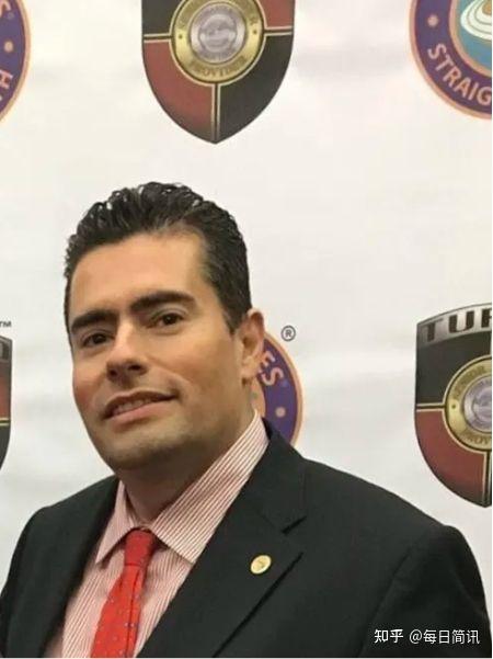 正畸影响者Dr. Evangelos Viazis：正畸的技术壁垒正在被打破？ - 知乎