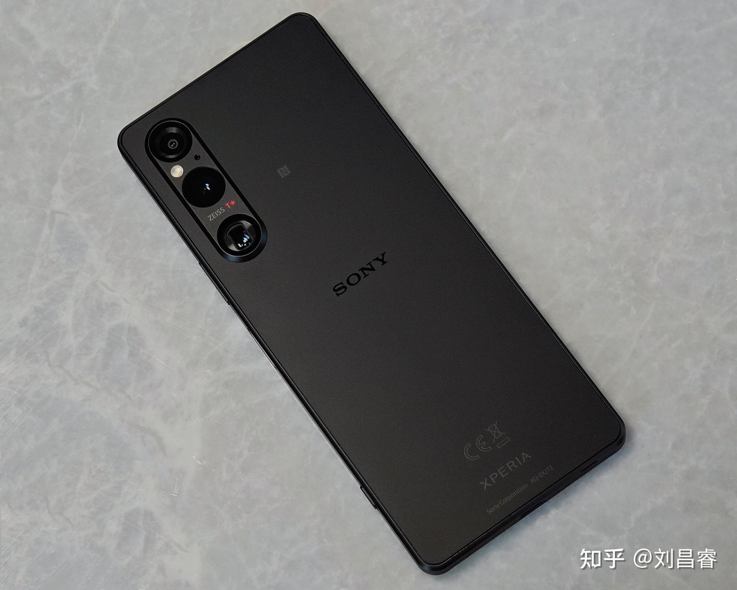 索尼 Xperia 1V 测评 —— 褪去特立独行，剩下的是东亚 iPhone 还是小众狂欢？ - 知乎