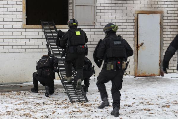 俄联邦国民警卫队的双刃—OMOH与СОБР - 知乎