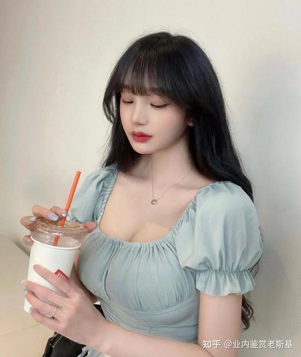 No25 身材火辣的潮流韩妹 知乎