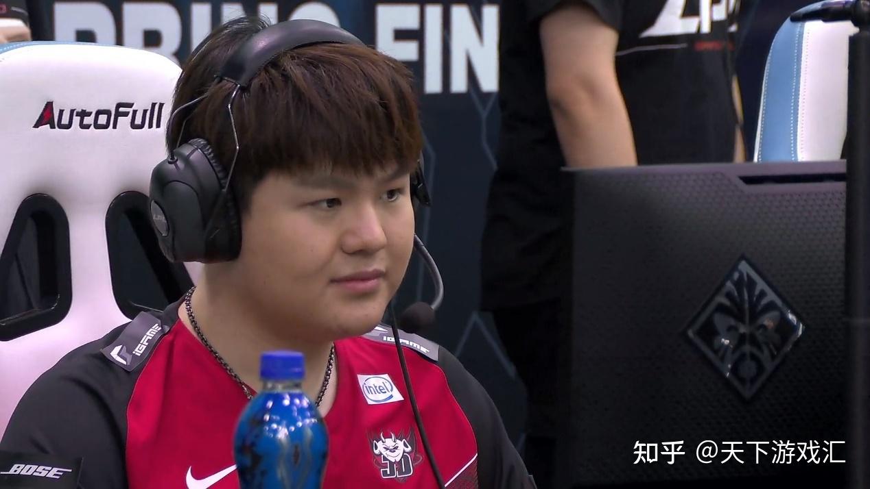LPL老将悲剧上演，369与Zoom命运转换，97上单主动放弃，告别赛场 - 知乎