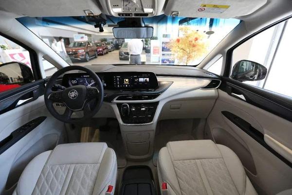 一个月卖1万8千辆，21款别克GL8来了，入门只要23万 - 知乎