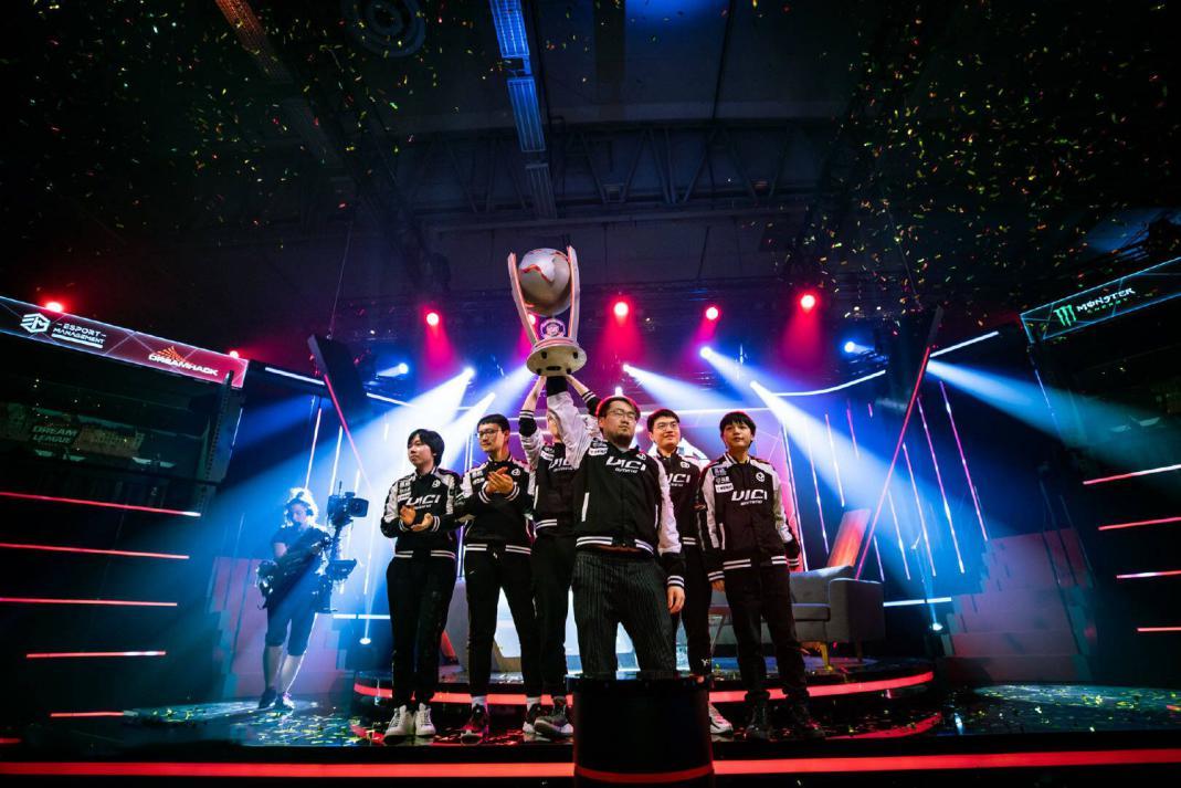 Rotk：VG夺冠的幕后功臣，怒吼天尊的双面人生 - 知乎