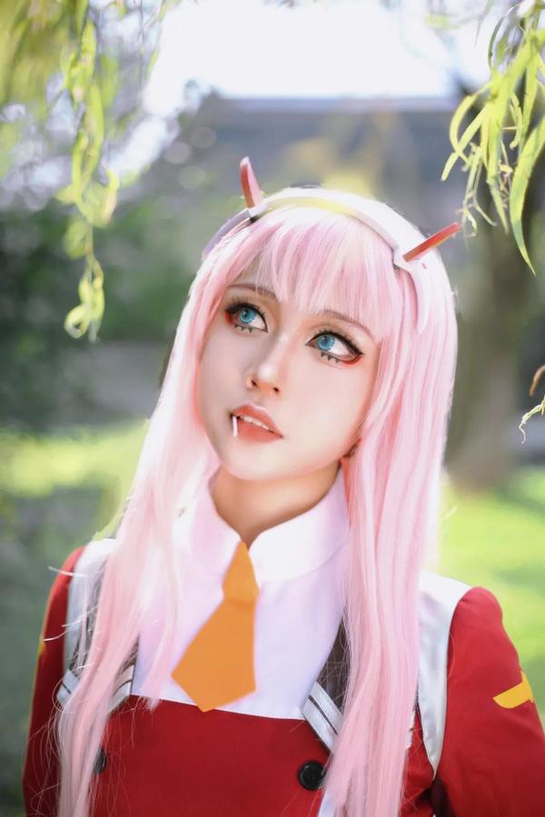 《DARLING in the FRANXX》02cosplay - 知乎