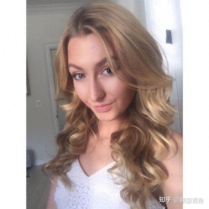 亚历克萨·格蕾丝(Alexa Grace)，业内最著名的双馨女演员之一 - 知乎