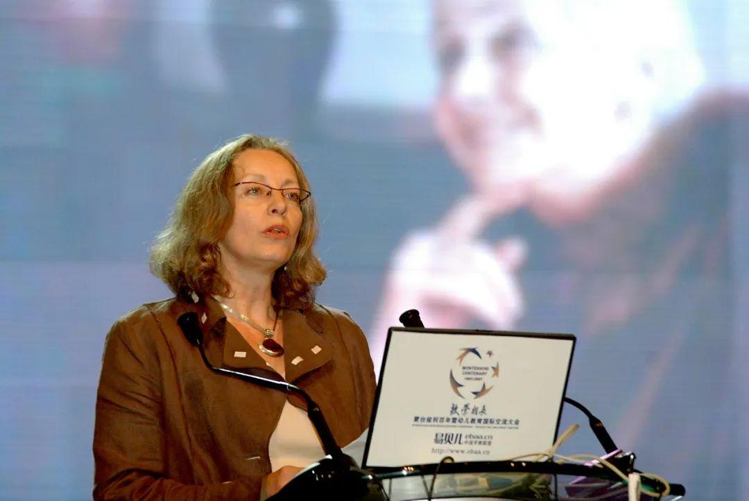 【专访】AMI执行总监Lynne Lawrence | 选择 热爱 服务（上） - 知乎