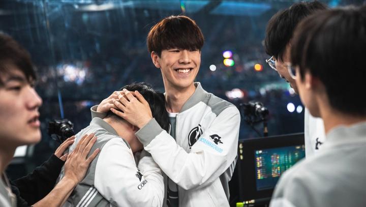 LPL迎来最残酷一天，Rookie与TheShy相爱相杀，仁川人的破防之日 - 知乎