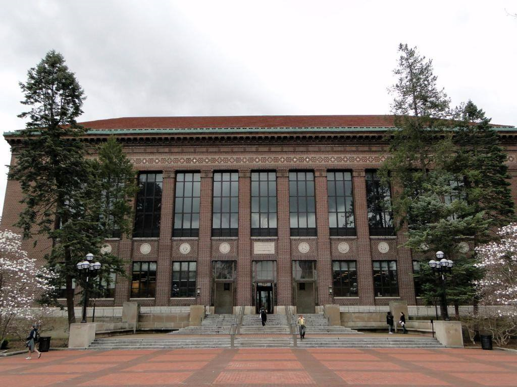 【前辈说】Umich EECS项目介绍(EE为主)/申请录取/生活学习/选课实习 - 知乎