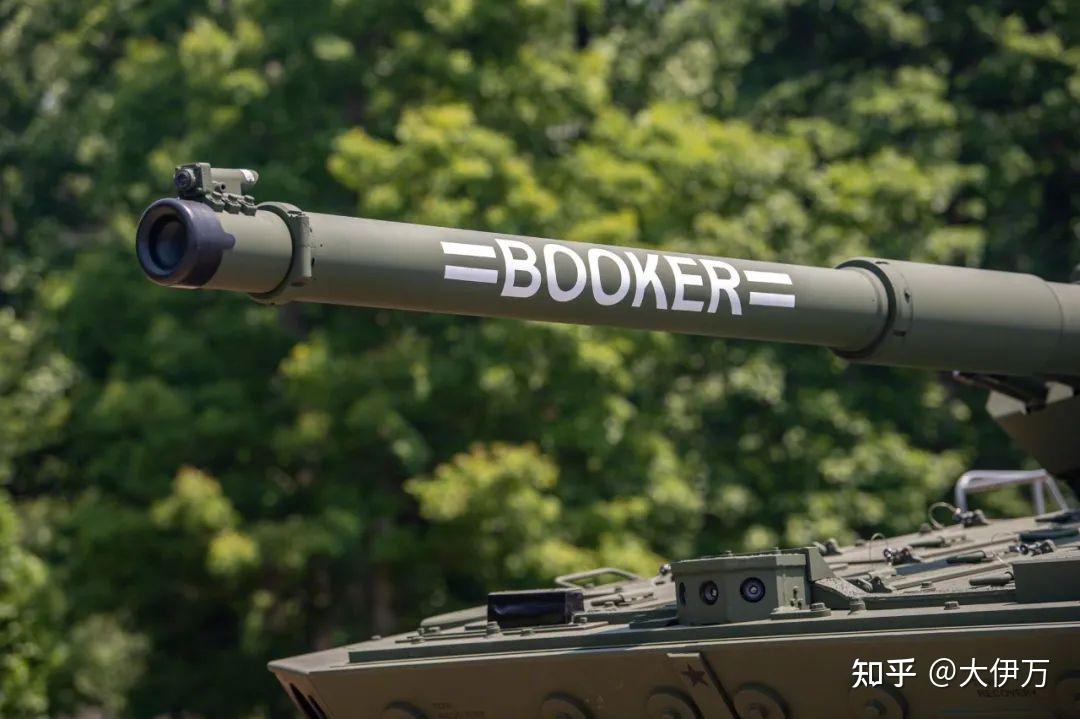 美军正式新轻坦M10“布克”！和中国的15式轻坦相比，性能很差？ - 知乎