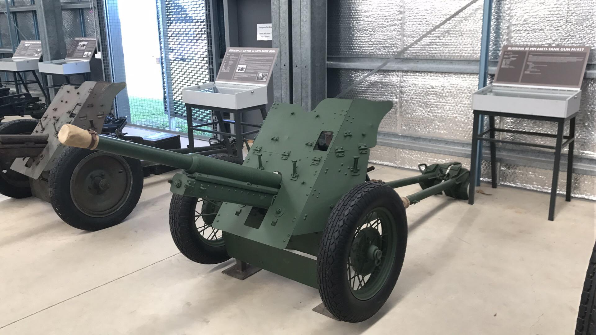 填坑，记一下本人的澳大利亚装甲炮兵博物馆半日游（大嘘） - 知乎