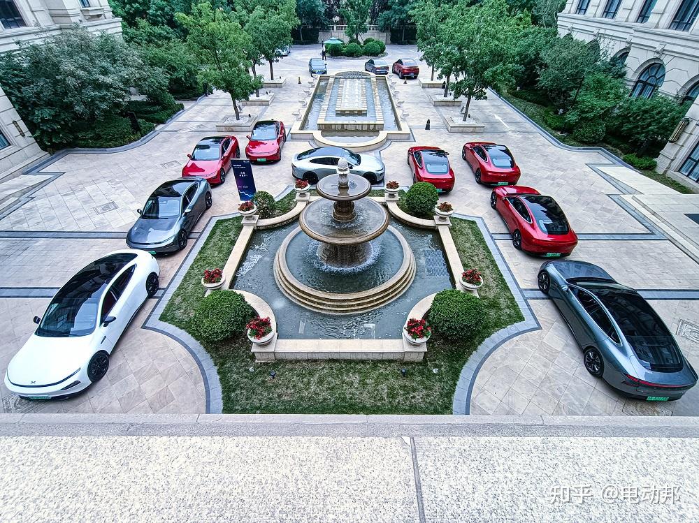 语音并线 记忆泊车 抢先体验小鹏P7最新OTA升级功能 - 知乎