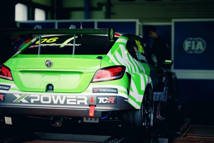 总说接近量产车，TCR赛车到底改了些啥？ - 知乎