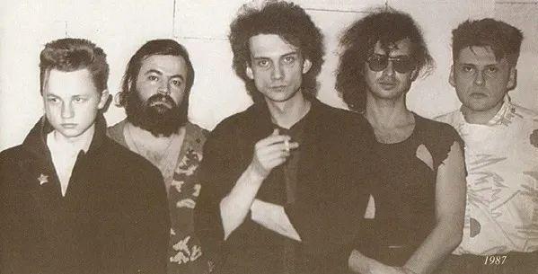 突然翻红的苏联风格后朋音乐，为什么能和二次元老婆结合得天衣无缝？ - 知乎