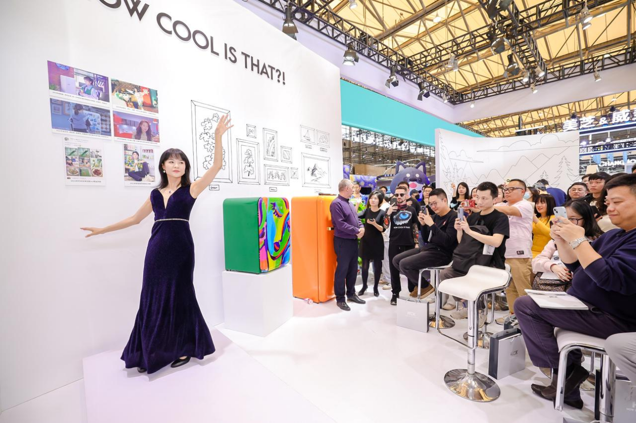 AWE2024 | 不只是艺术与温度！HCK哈士奇冰吧与你不见不散 - 知乎