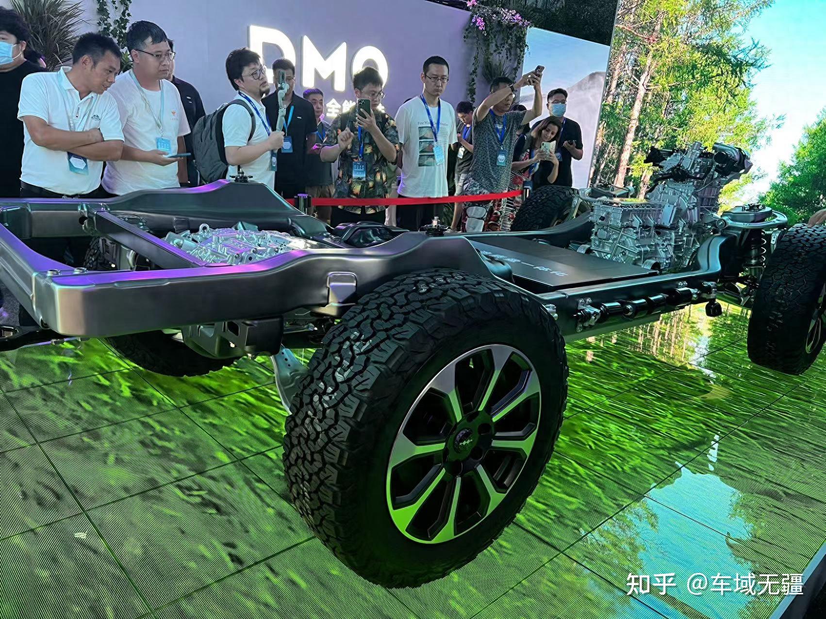 首搭DMO混动，比亚迪方程豹豹5亮相，瞄准硬派越野市场！ - 知乎