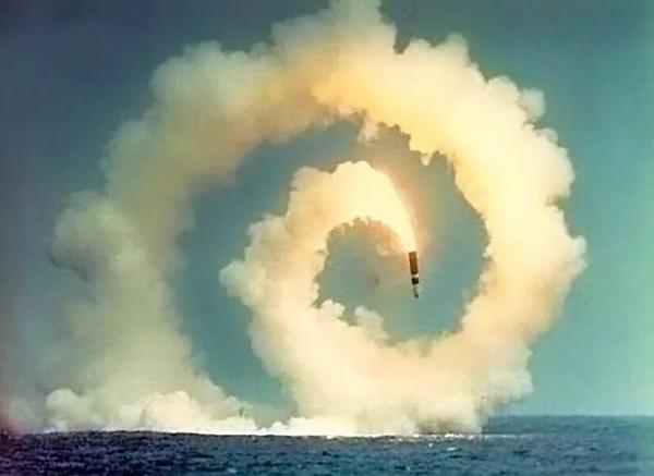 英国发射三叉戟洲际导弹，直奔美国而去？ - 知乎