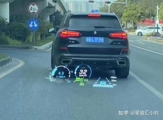 21款奔驰E300L升级HUD抬头显示 战斗机的黑科技 值得加装 - 知乎