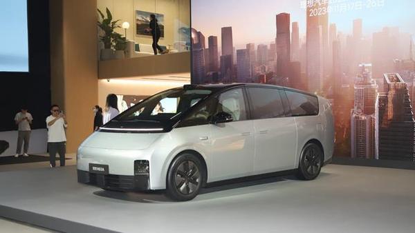 唐MAX要来了，或定位中型MPV，今年MPV该怎么玩？ - 知乎