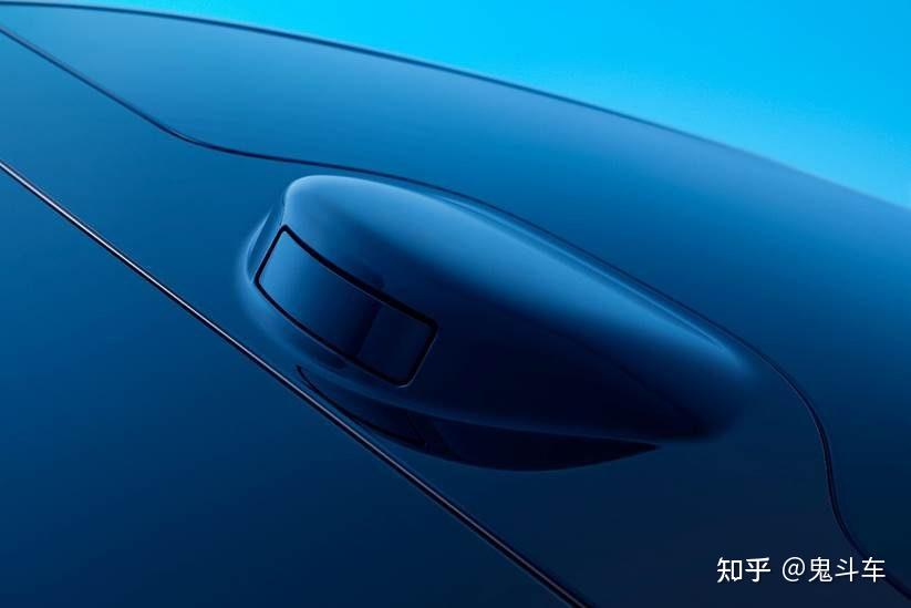 9.98万起！零跑B10用600km续航‘炸穿’10万级市场 - 知乎