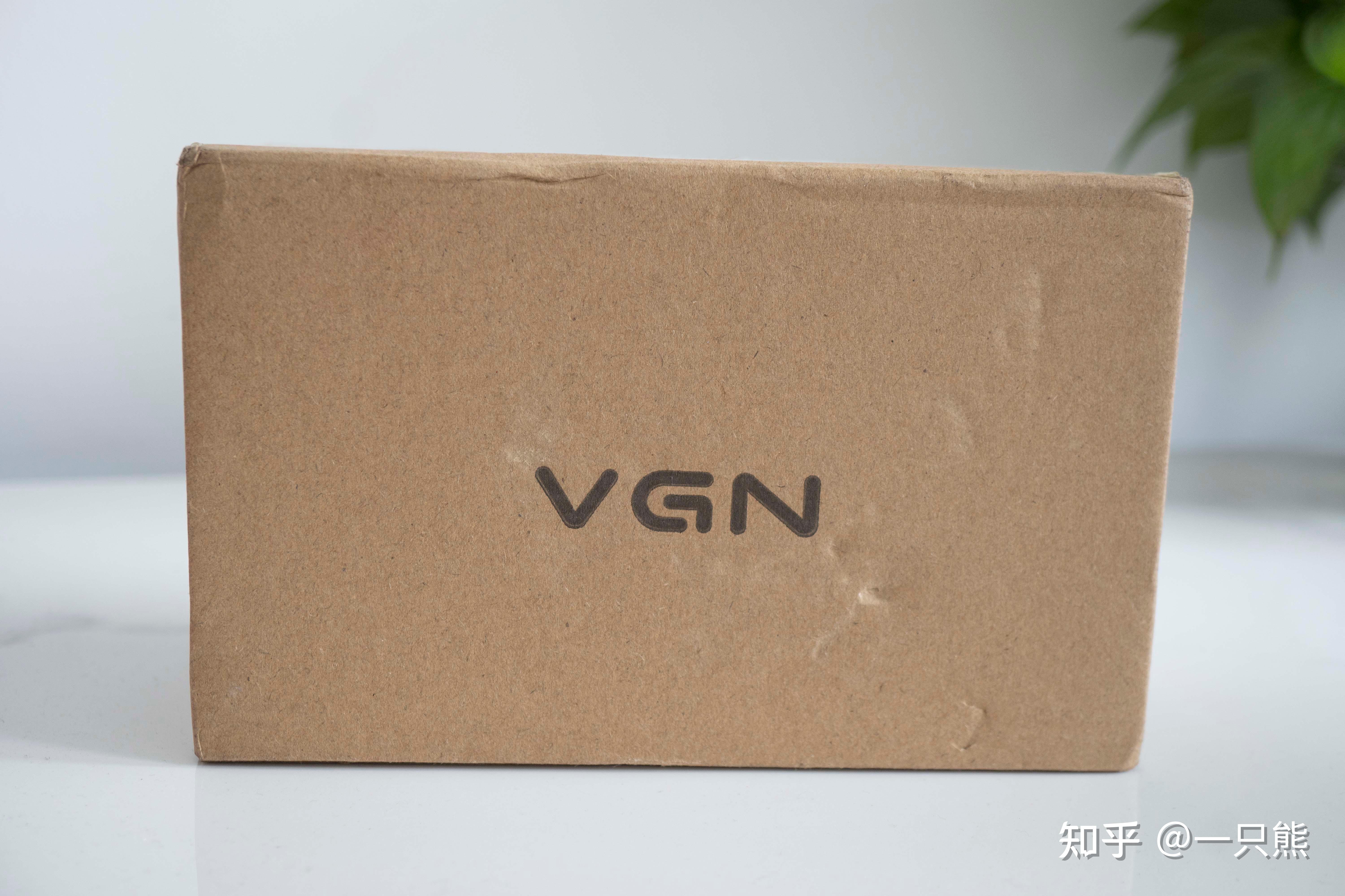 开箱VGN新品蜻蜓F1 MOBA鼠标：采用环诺冰莓粉点微动 - 知乎