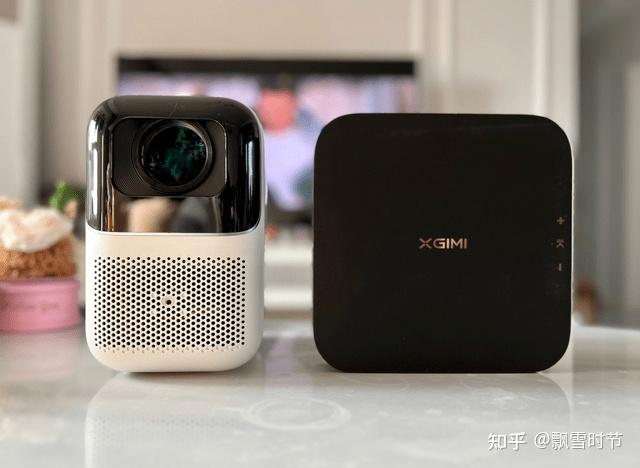 双11，迷你投影仪怎么选？极米Z6X和小明Q2 Pro哪个值得入？ - 知乎
