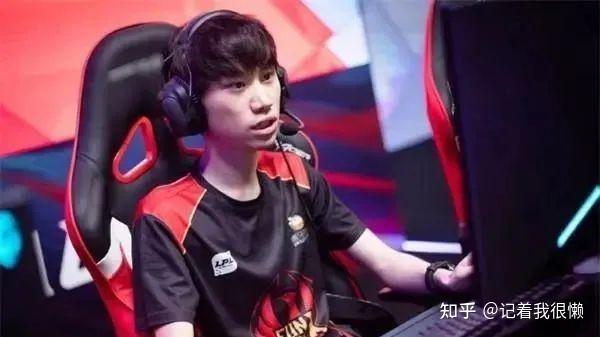 Doinb即将复出？其兄弟H4cker老婆出轨女性？引发热议！ - 知乎