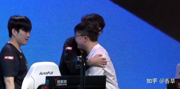 V5致敬UZI，Karsa真兄弟,昨日比赛Uzi尽力了，虽未冠军但依然是神 - 知乎