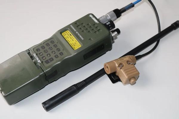 预算不足，如何拥有PRC152A战术手台？某宝来帮你圆梦！ - 知乎