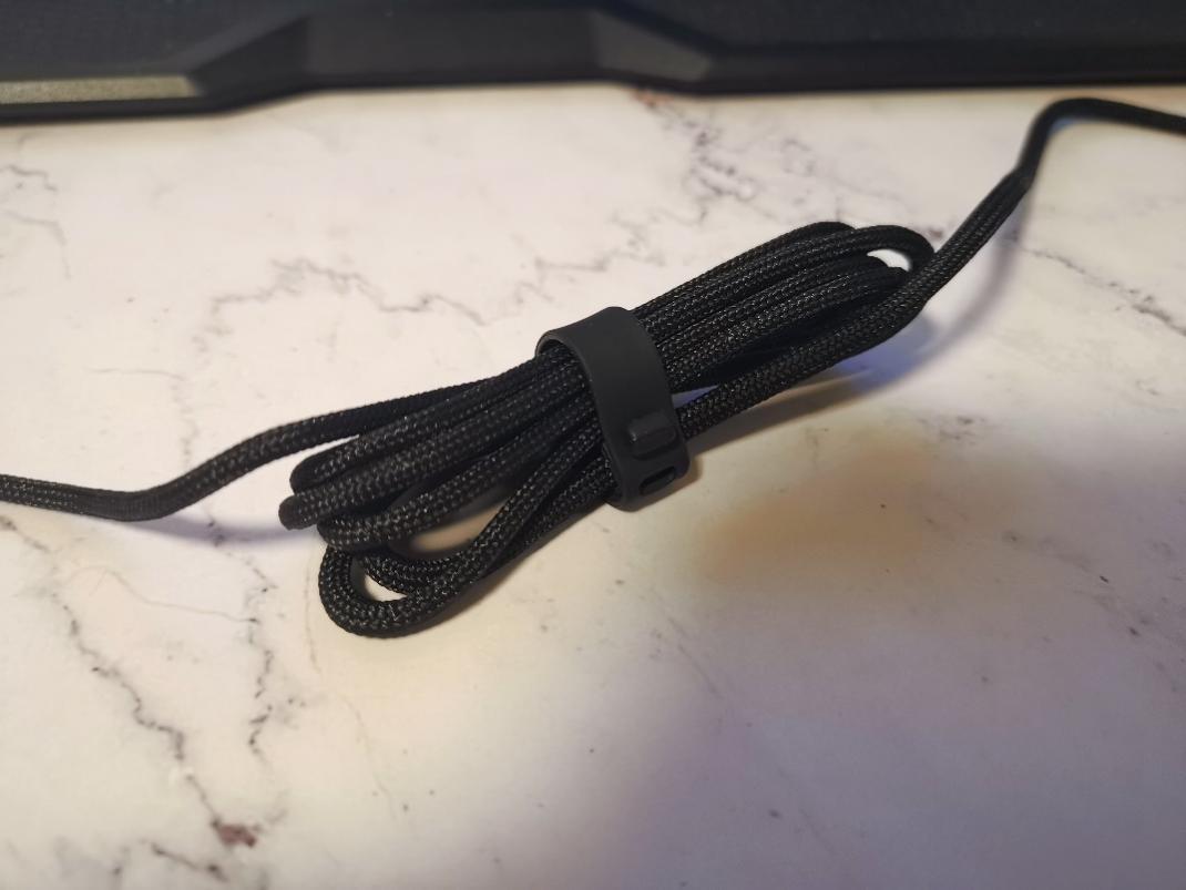 性价比优选，电竞免驱调教——血手幽灵ES9 Pro鼠标使用感受