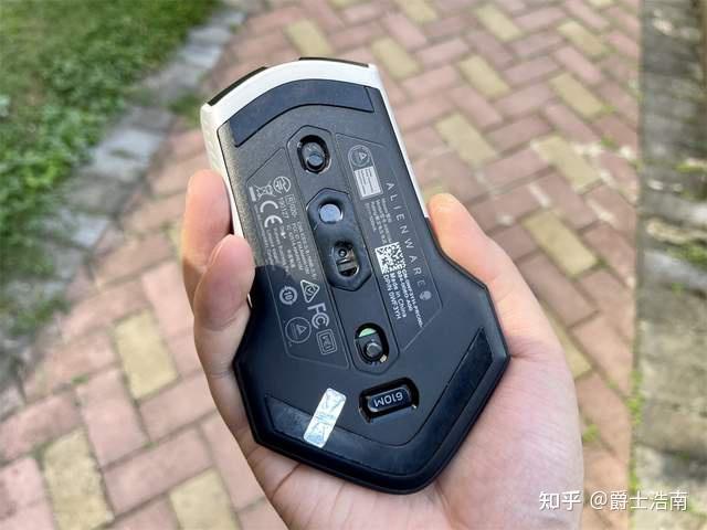 388元的外星人AW610鼠标体验，高端电竞，超高颜值 - 知乎