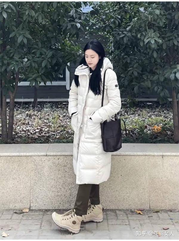 长款羽绒服搭配什么裤子和鞋好看 知乎